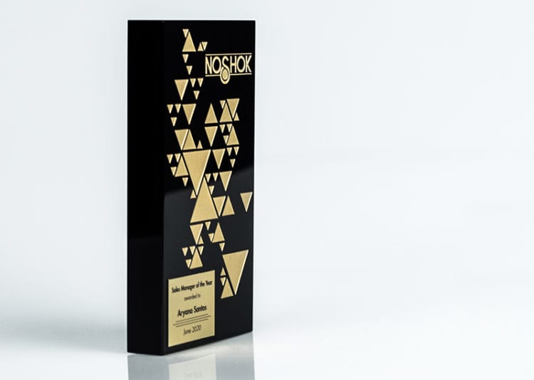 Sales Awards: Custom Sales Recognition | CRISTAUX