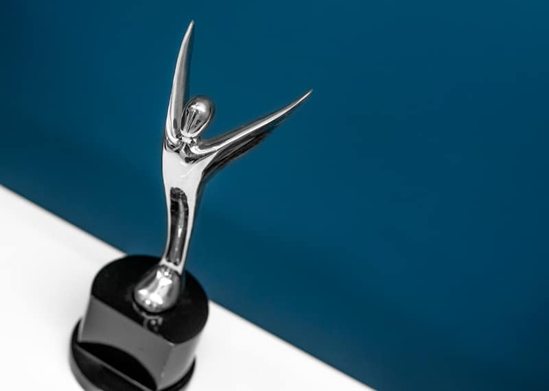 Custom Metal Awards | CRISTAUX