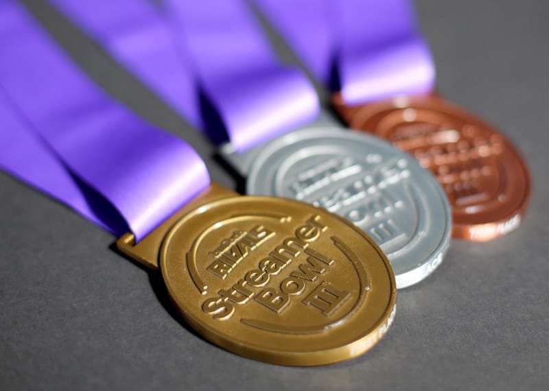 Custom Medals for Special Occasions | CRISTAUX