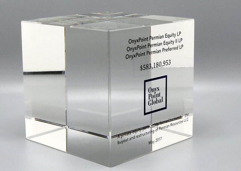 Sand Etched + Colorfil Crystal Cube - Cristaux International