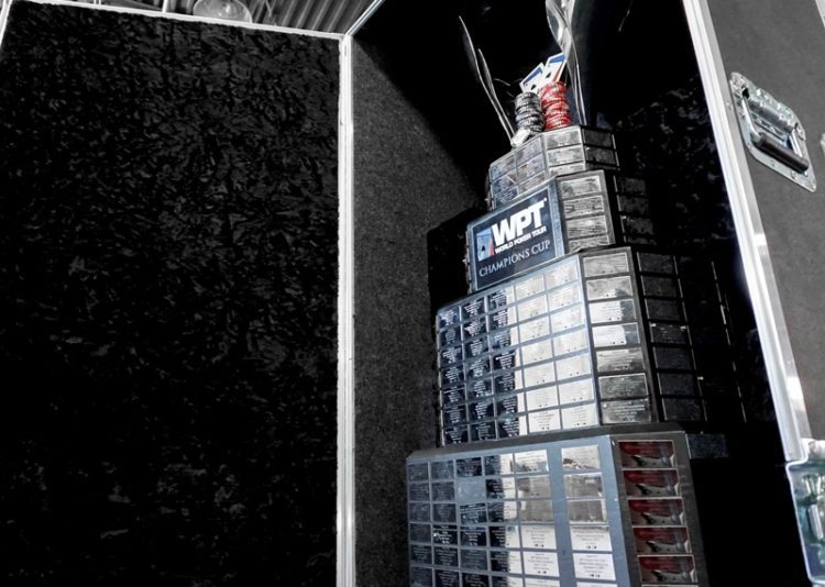 Custom-Made Gaming Trophies | CRISTAUX