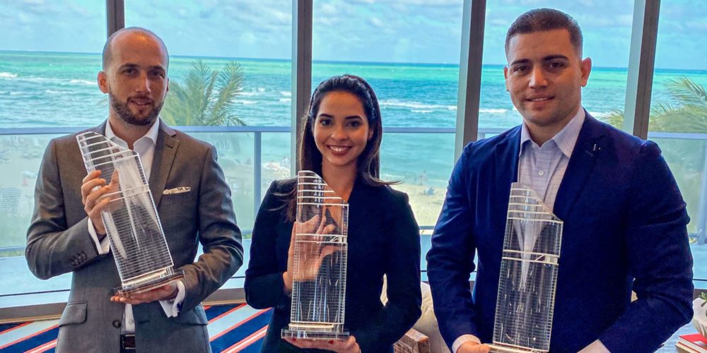 7 Sales Incentives That Motivate Your Sales Team Members